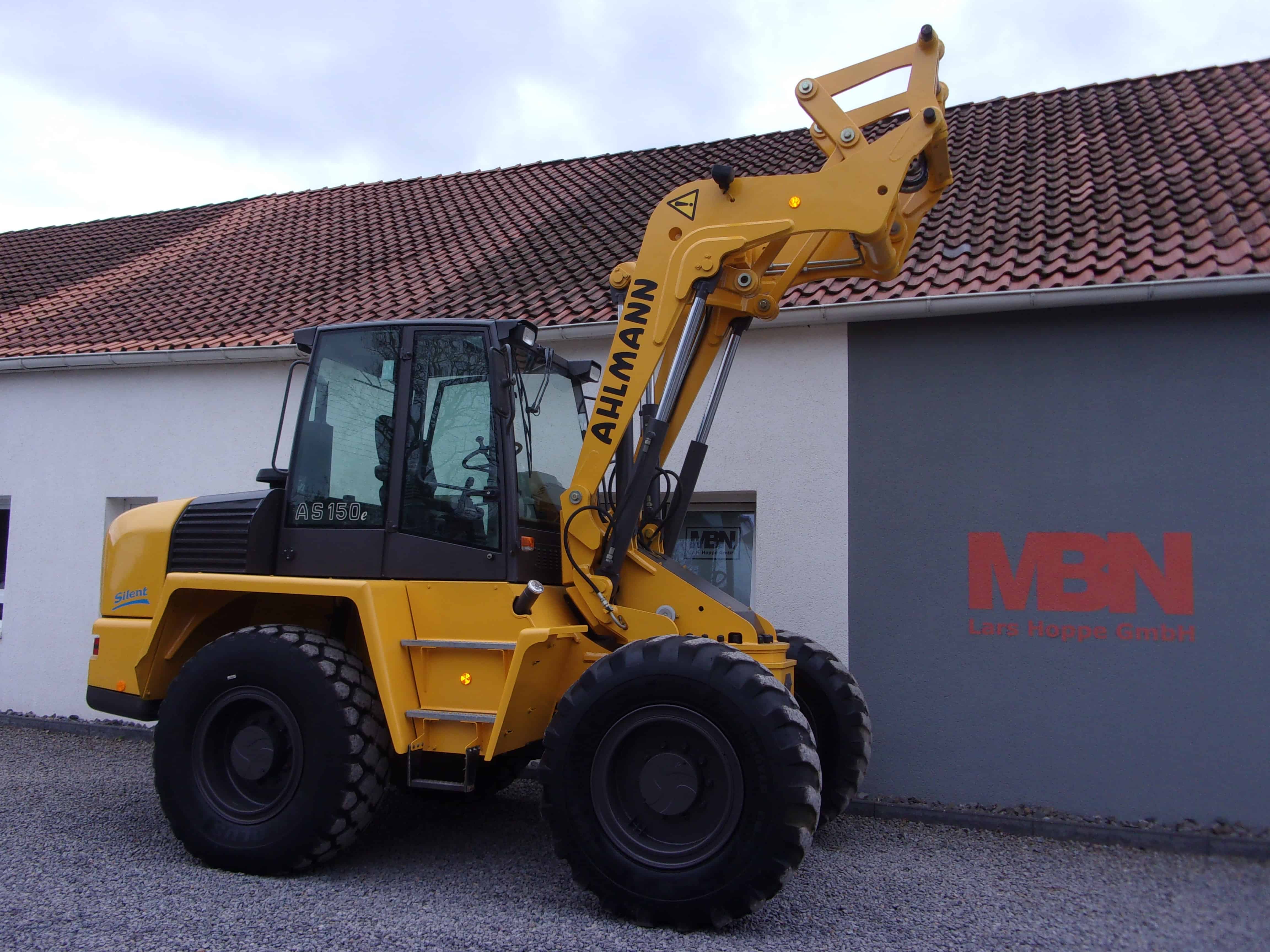 Ahlmann Schwenklader AS150e kaufen MBN Baumaschinenwelt
