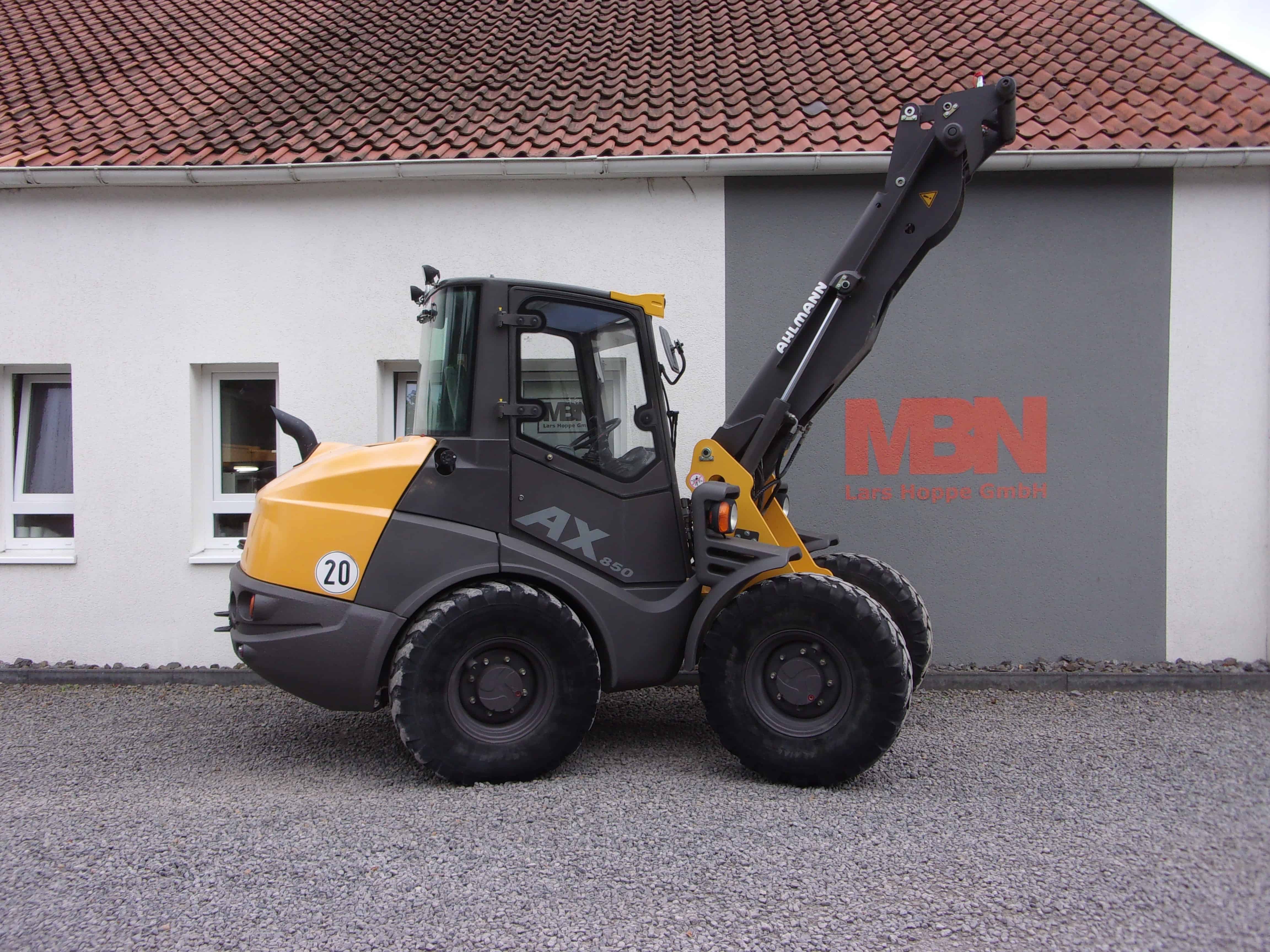 Gebrauchte Baumaschinen & Container - MBN Baumaschinenwelt