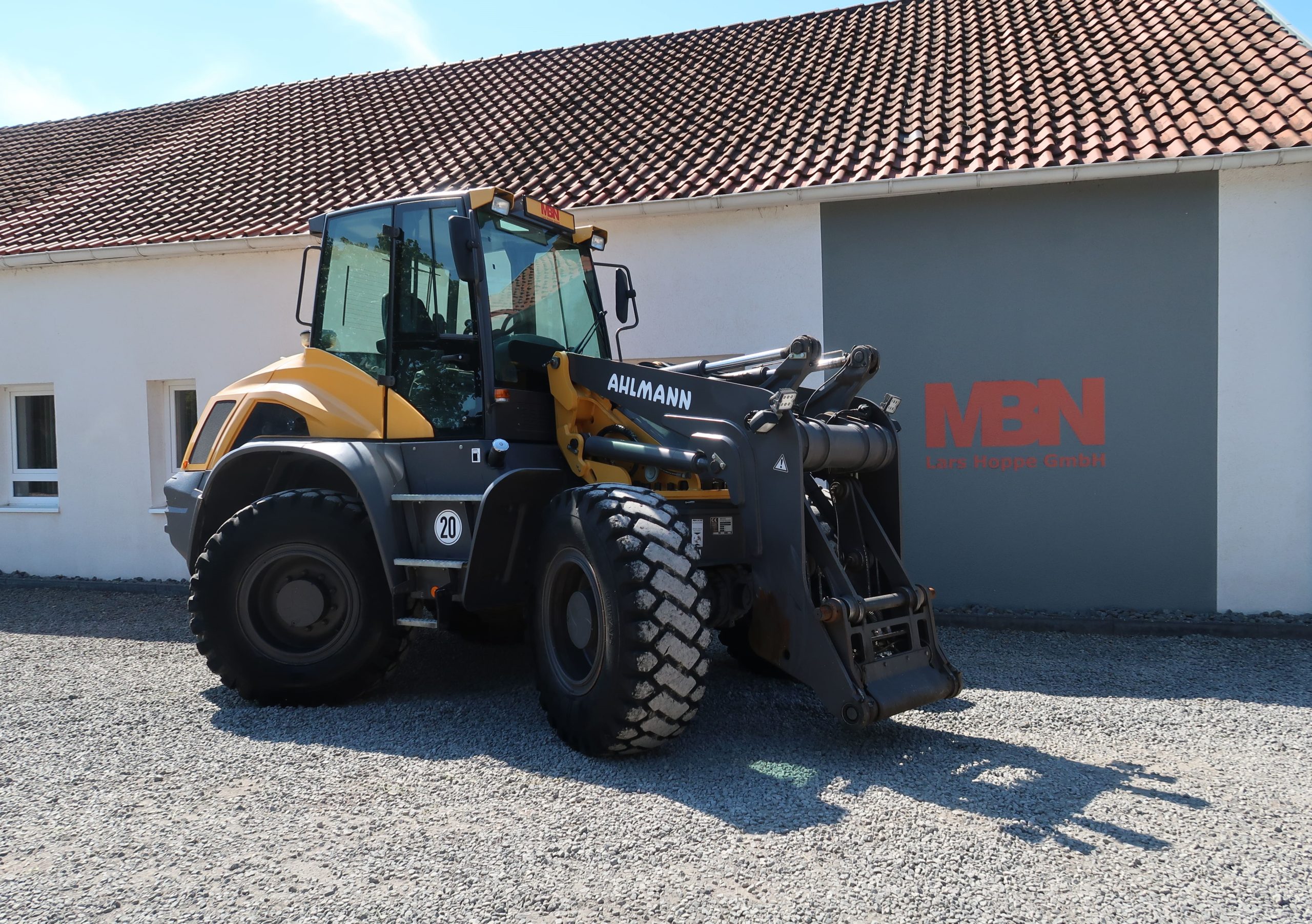 Gebrauchte Baumaschinen & Container - MBN Baumaschinenwelt