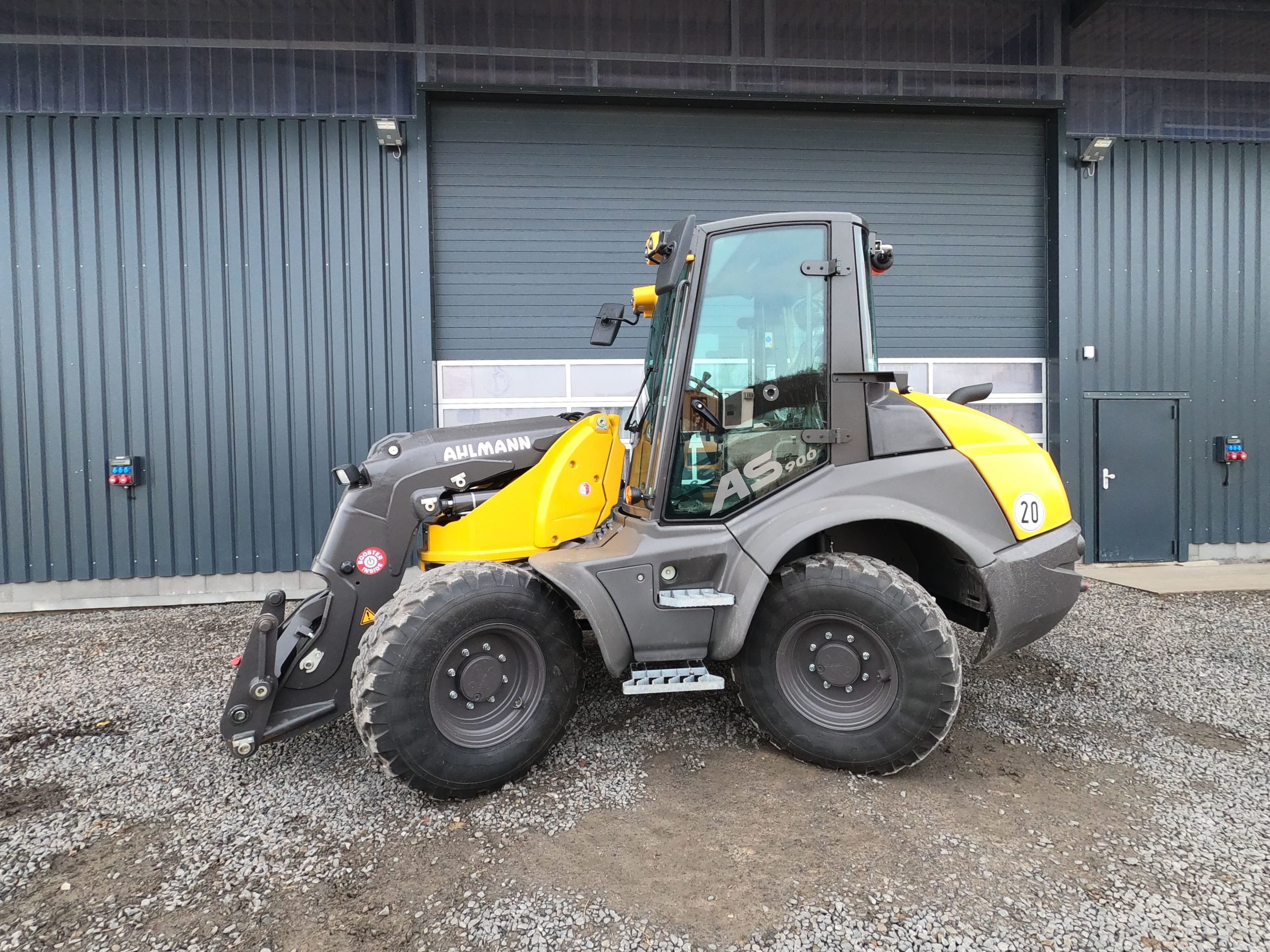 Gebrauchte Baumaschinen & Container - MBN Baumaschinenwelt
